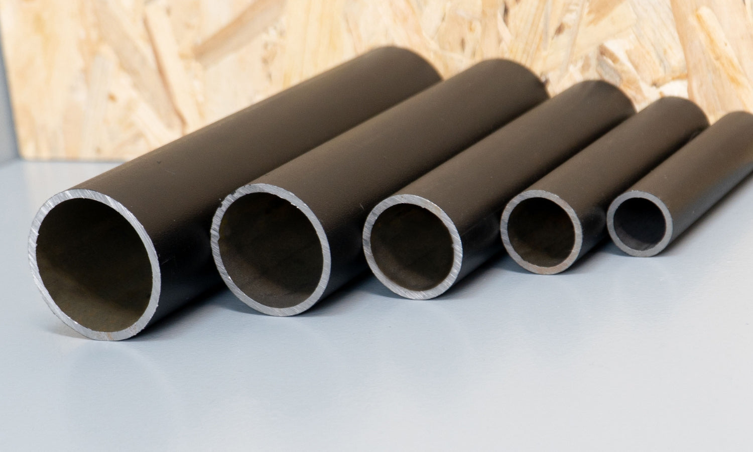 Steigerbuis zwart staal 21,3 mm - steigerbuizen